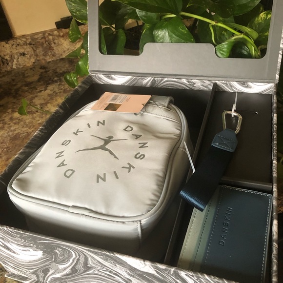 Danskin | Bags | Danskin Small Backpack Card Case Key Chain Holiday Box ...